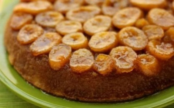 Εντυπωσιακό! Κέικ με καραμελωμένες μπανάνες… Δοκιμάστε το!!! | Τάσος Δούσης